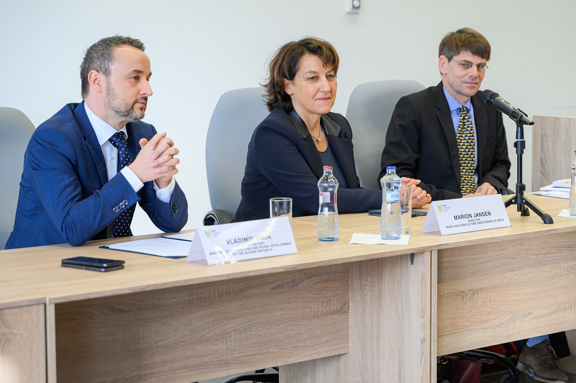 Marion Jansen z OECD diskutovala na SPU o prognózach vývoja trhu s ...