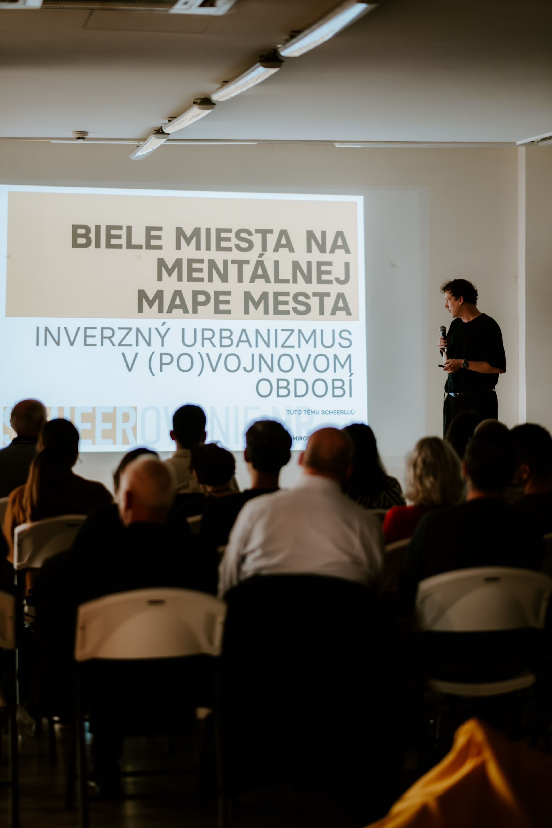 Ocenený mladý vedec Miroslav Čibik sa venuje výskumu bielych miest ...